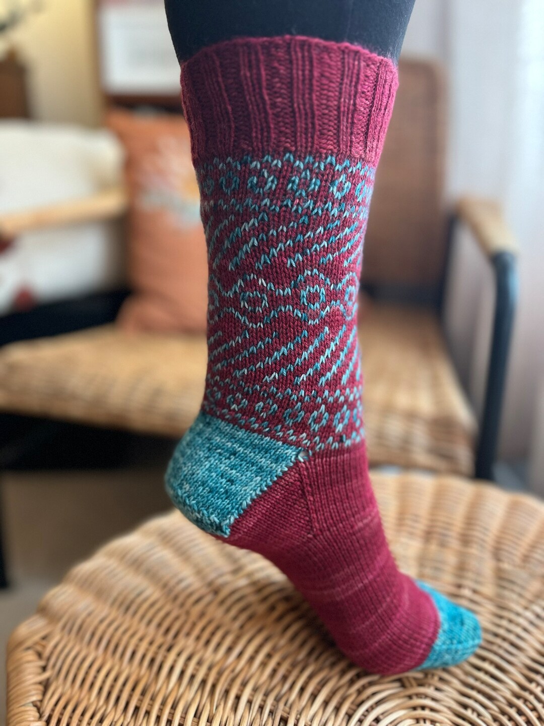 DIGITAL KNITTING PATTERN - Fleur Sock, Crown of Daisies Expansion ...