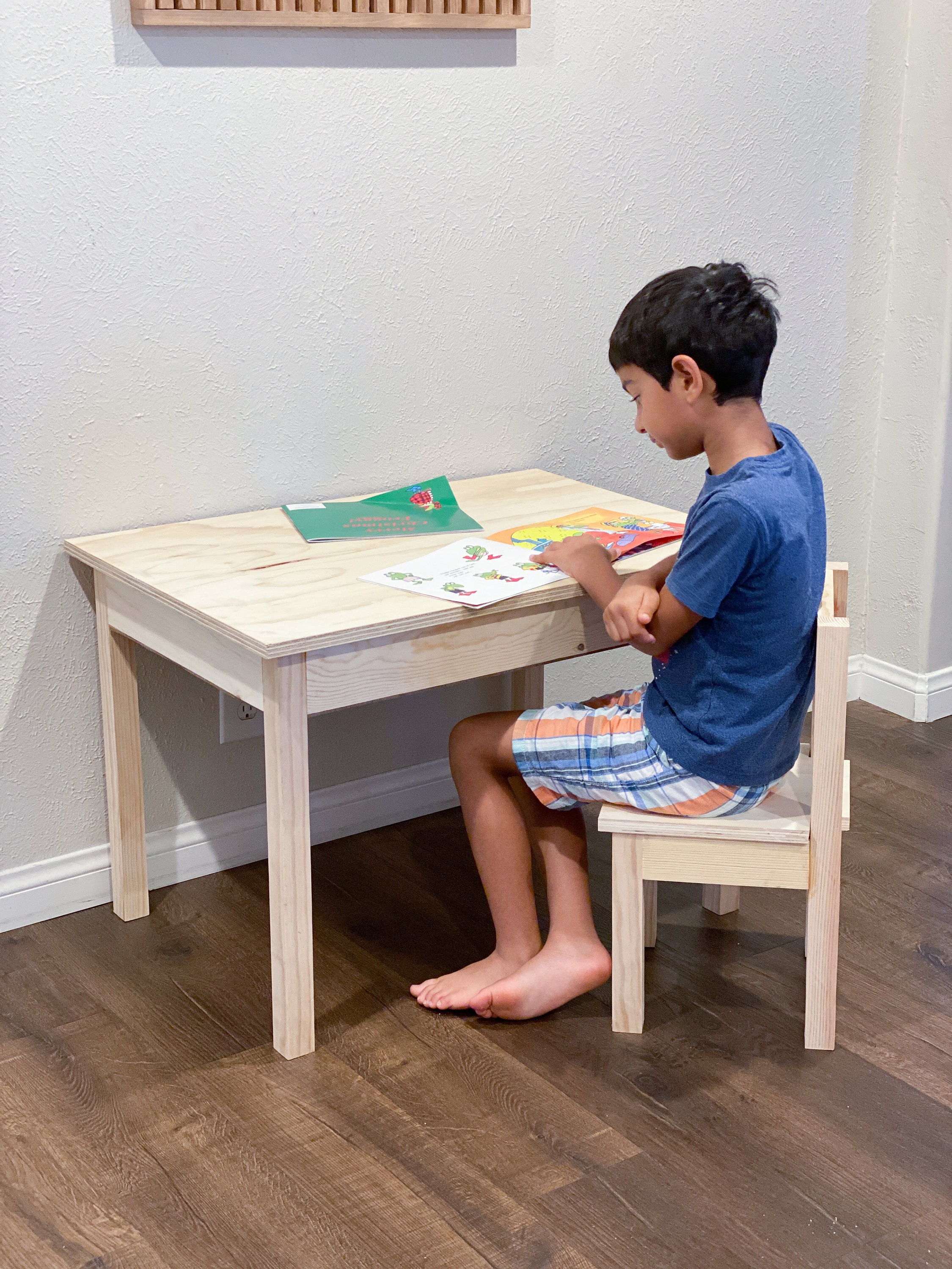 Easy Kids Desk With Storage and Chair PDF Printable - Etsy Canada