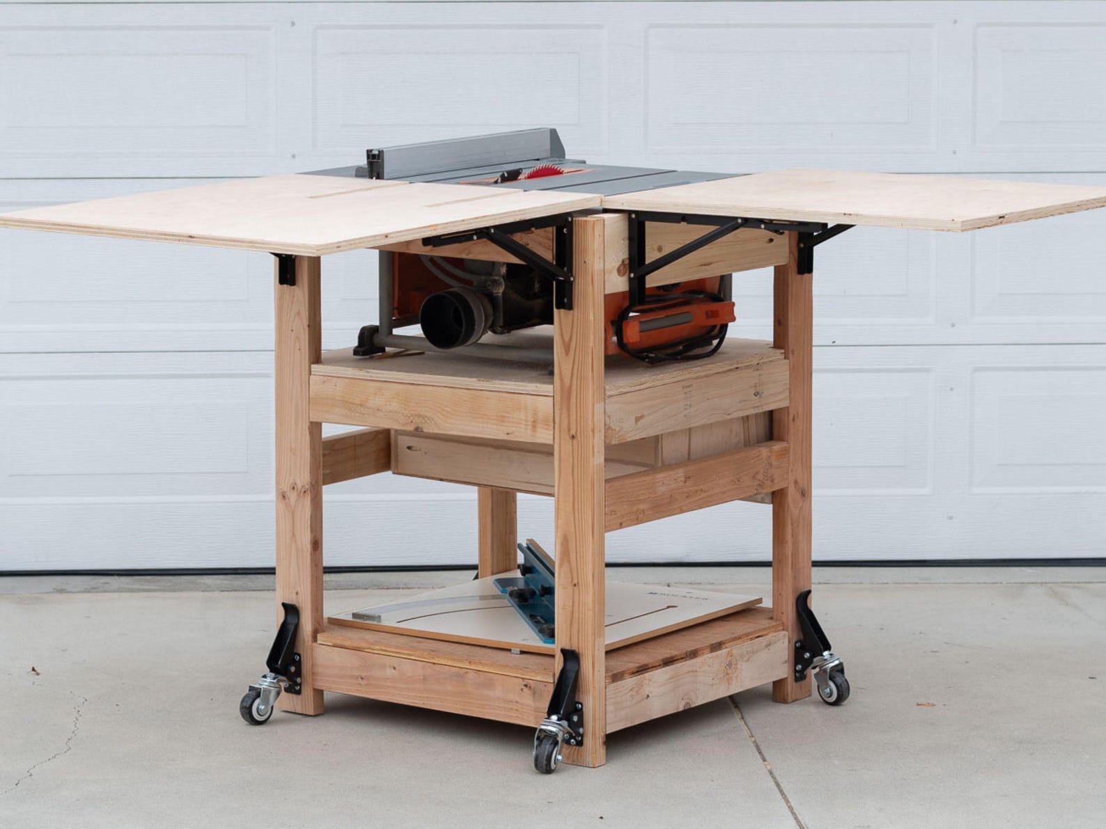 DIY Compact Table Saw Stand With Folding Outfeed Table and Extension ...