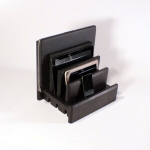 Charging Valet Queen Tech Bed W/headphone Rack Maple W/ Midnight Black ...