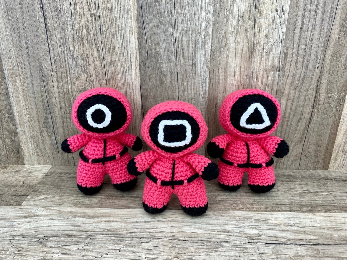 Squid Game Guard PDF Crochet Pattern - Etsy