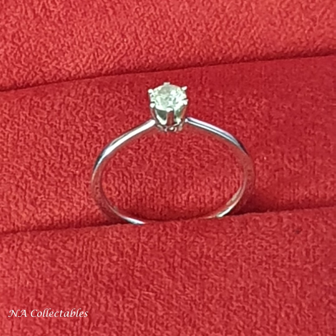 Canadian Ice Diamond Ring in Platinum Setting. - Etsy