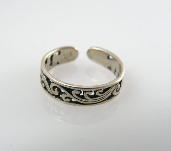 Sterling Silver toe ring. Toe ring. Classic toe ring. | Etsy