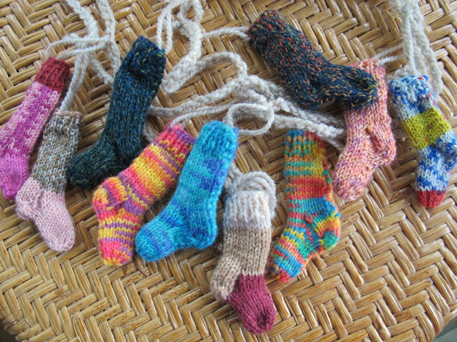 Design your own funky knitted sock garland / Christmas mini | Etsy