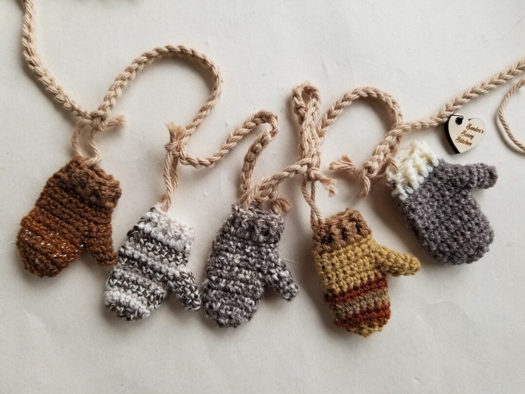 Earth Tones Mitten Garland: Neutral Winter Decor - Etsy