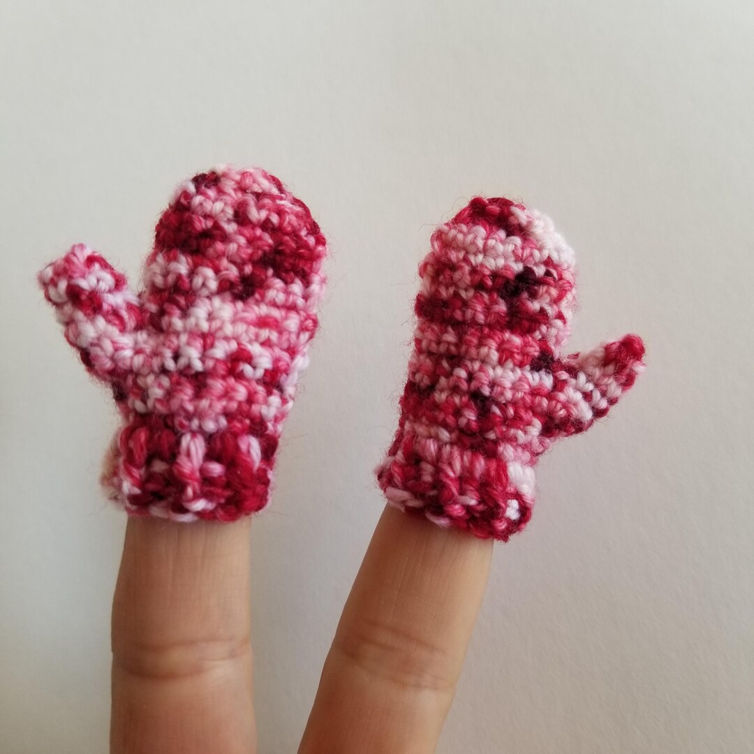 Miniature Mittens for Elves and Dolls / Colorful Finger Mittens / Tiny ...