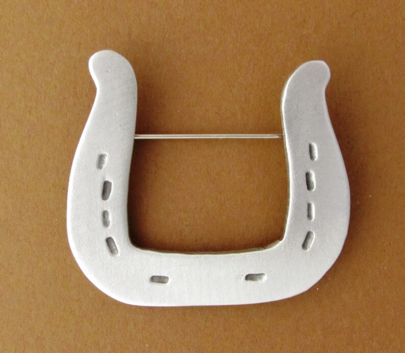 Scotch Bottom Shoe Brooch / Pin, Draft Horse Shoe Brooch / Pin - Etsy UK