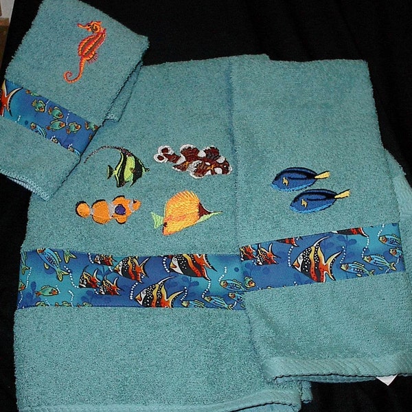 Tropical Bathroom Towel Set - Etsy