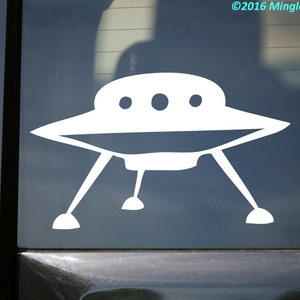 UFO Spaceship - Vinyl Decal Sticker - Unidentified Flying Saucer Object ...