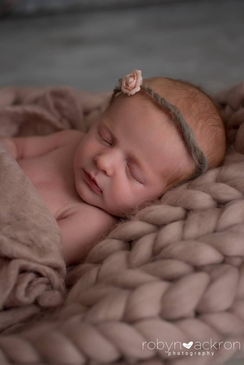 Dusky Pink Newborn Baby Photography Prop Chunky Knit Wool Blanket - Etsy UK