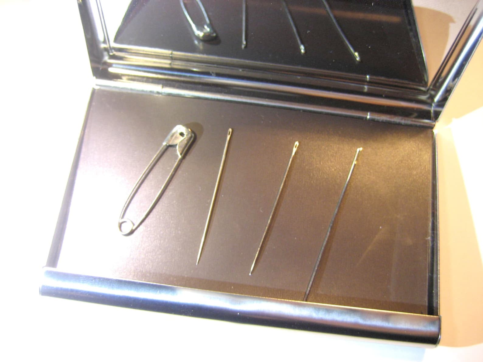 Sewing Case Magnetic Sewing Case Needle Holder Needle - Etsy