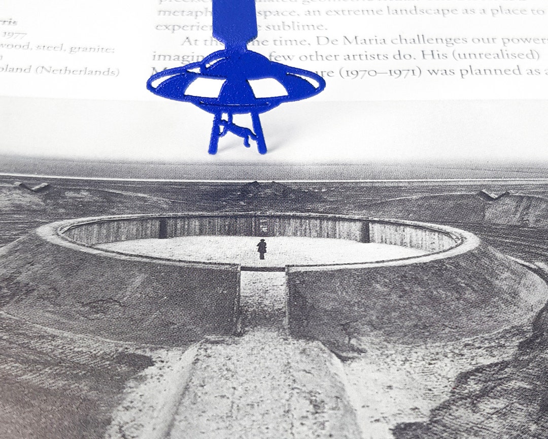 Metal UFO Kidnapping Bookmark: Sci-fi Cryptid Reader Gift - Etsy