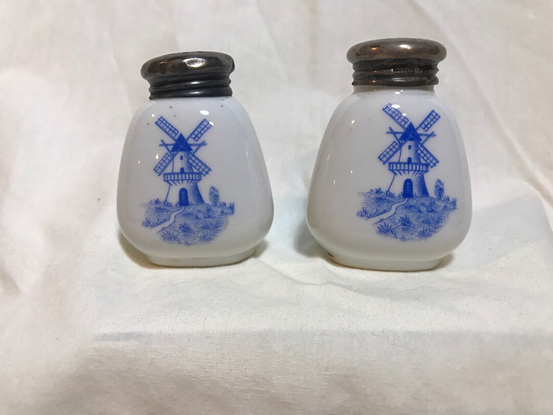Thomas R Germany Dutch Delft Blue Salt and Pepper Shakers - Etsy