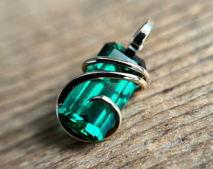 Mt St Helens Obsidianite in 14k Gold Pendant - Etsy