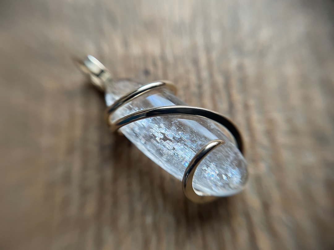 Australian Moonstone in 14k Gold Pendant - Etsy