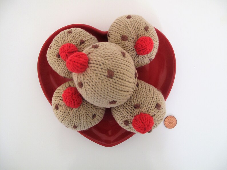 Hand Knitted '5 Currant Buns in a Baker's Shop' - Etsy