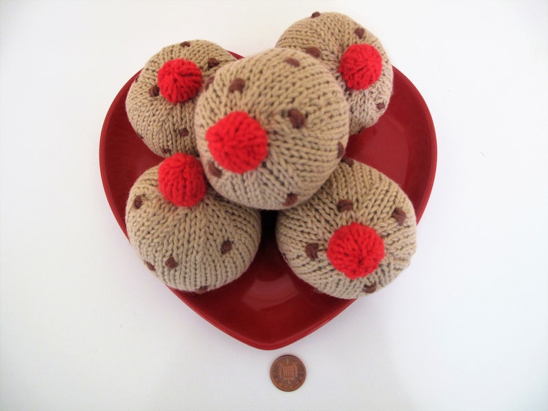 Hand Knitted '5 Currant Buns in a Baker's Shop' - Etsy