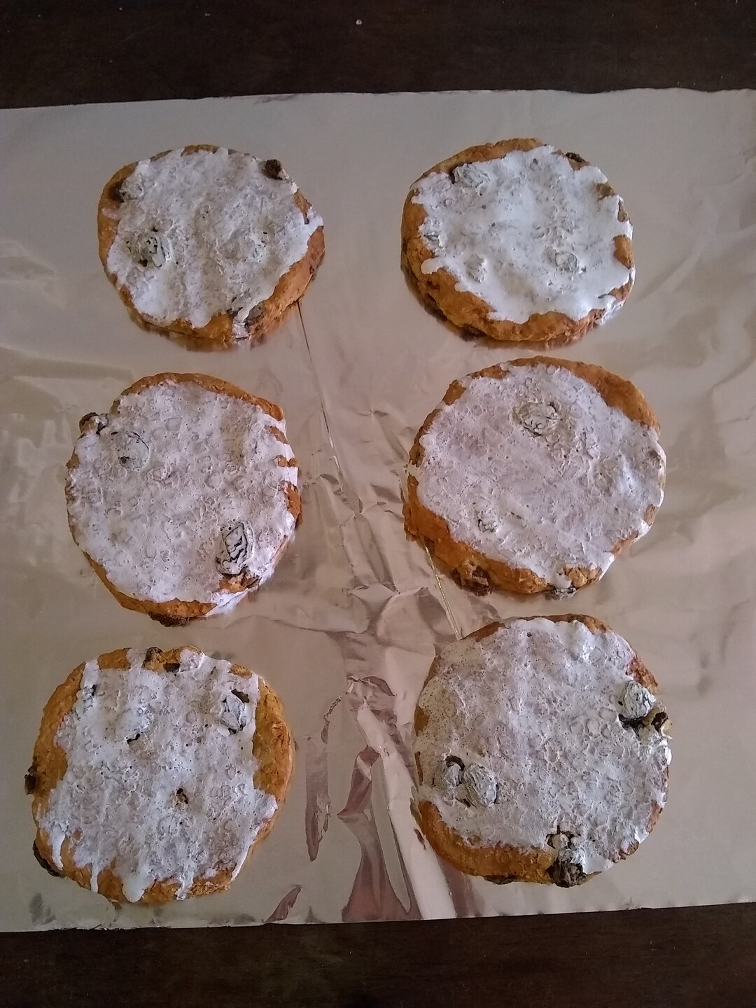 Fake Old Fashion Oatmeal Raisin Cookies (6-12 Piece) - Primitive Bowl ...