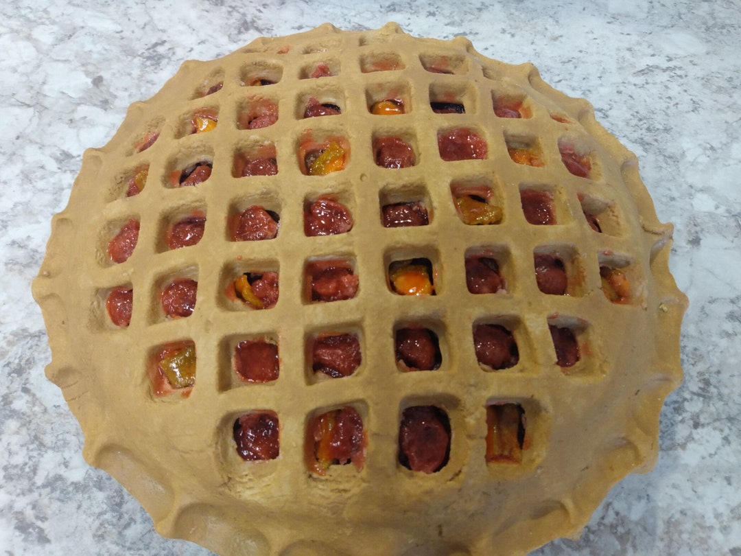 FAKE Strawberr Pie - Very Realistic - Actual Pie Size 9" - Looks and ...