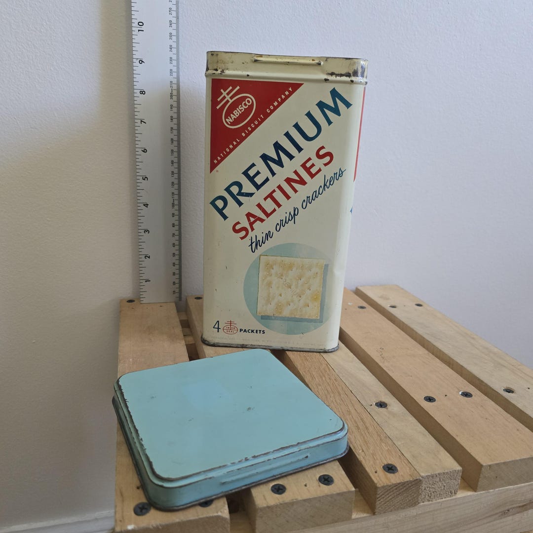 Nabisco Premium Saltines Metal Canister 1959 FREE SHIPPING - Etsy