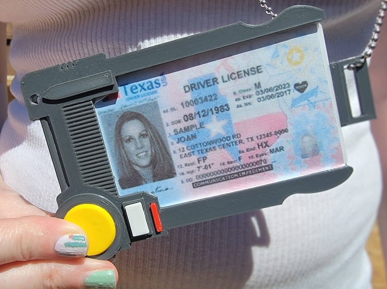 Fifth Element Multipass Identification Card and Driver's License Holder ...