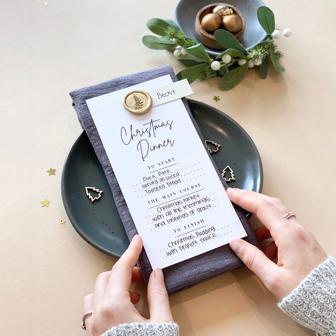 Modern Christmas Menu With Place Card | Christmas Table Quiz, Christmas ...
