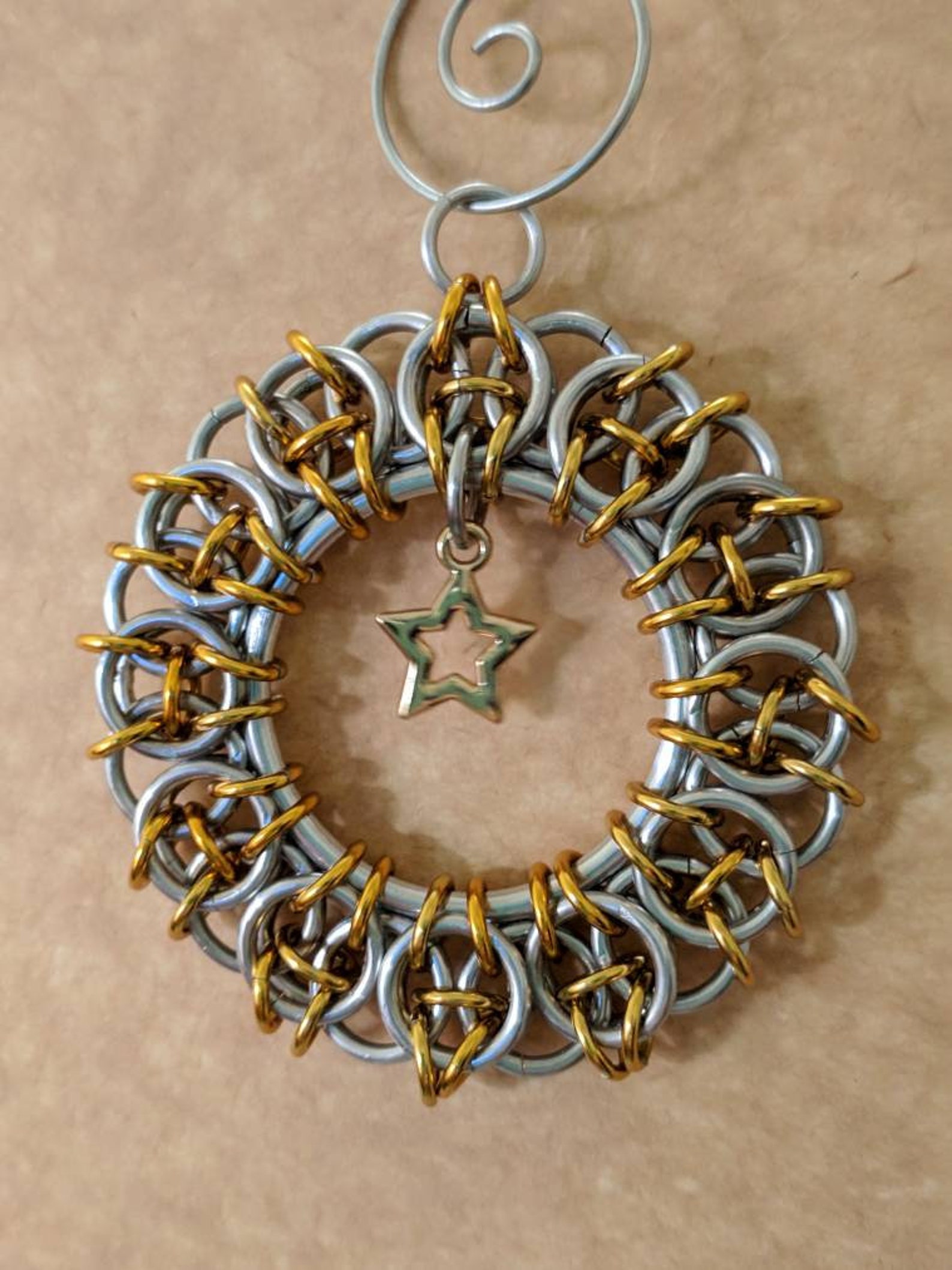 Chainmaille Wreath Ornament Multiple Color Options | Etsy