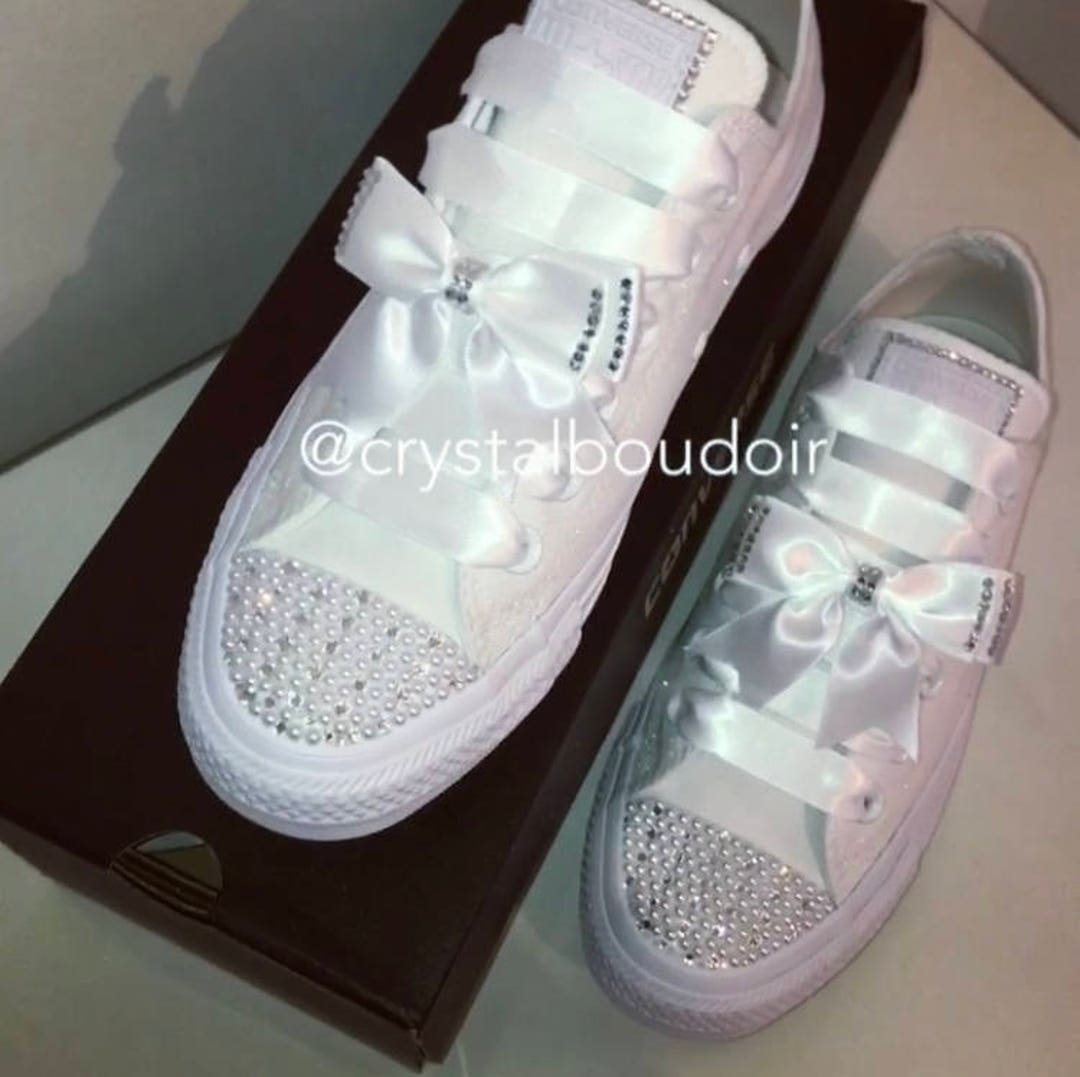 Pearls & Bows Custom Converses White Low Tops - Etsy