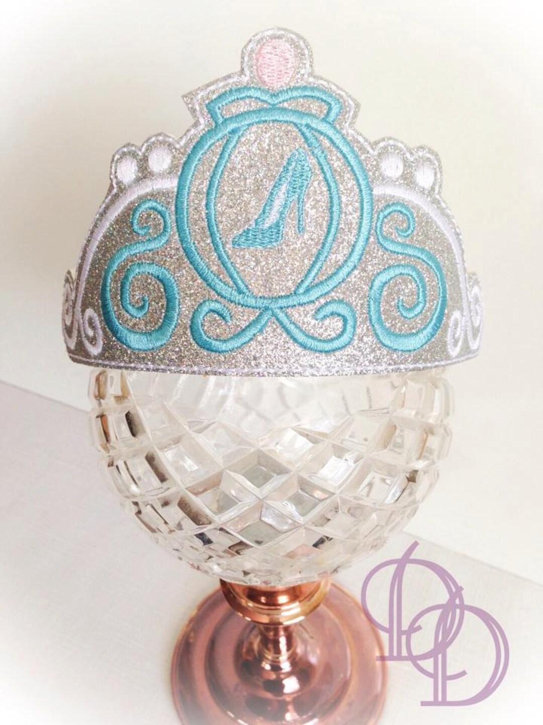 Carriage Princess Crown Embroidery ITH Design PDF Tutorial - Etsy
