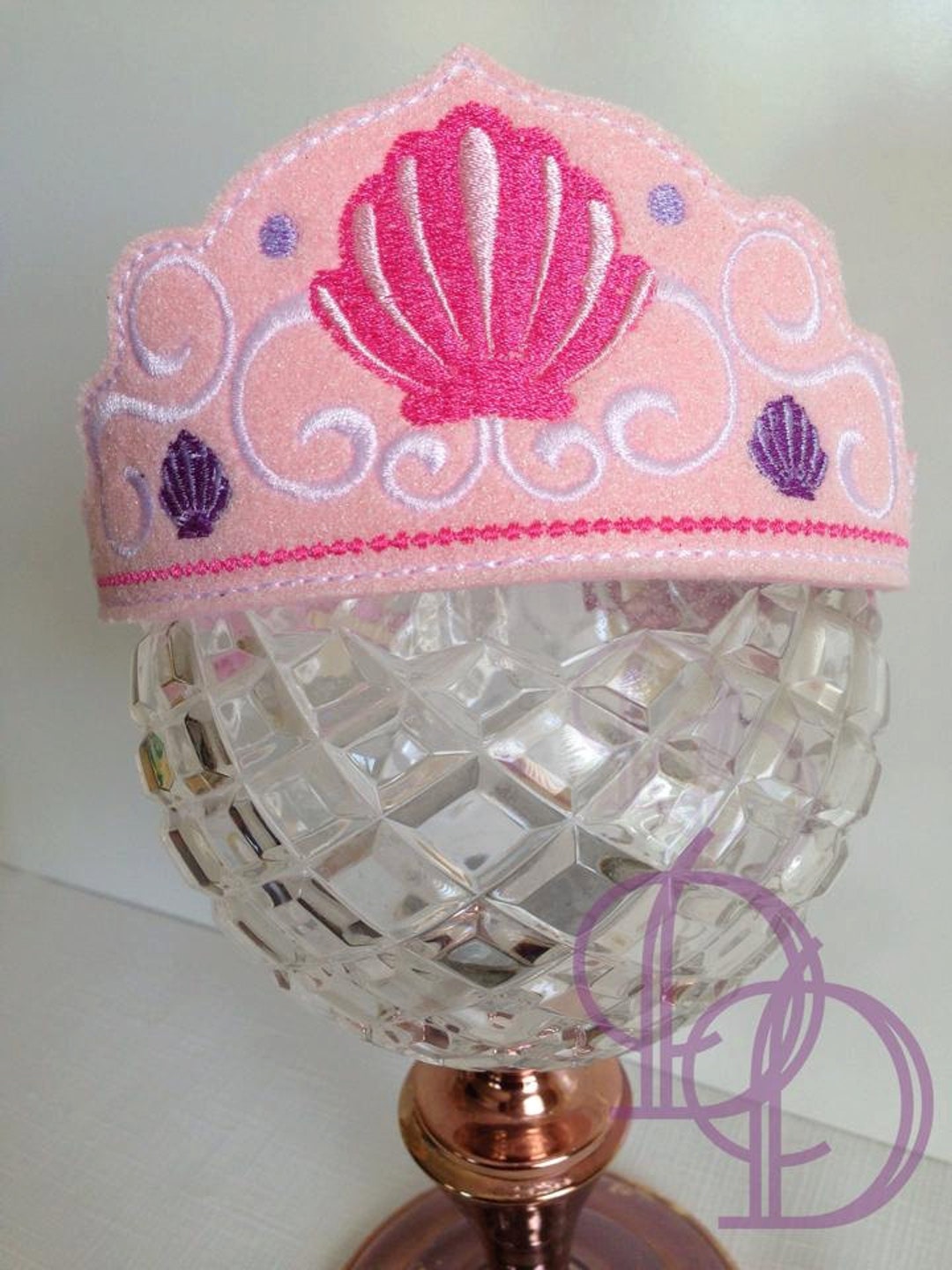 Seashell Crown Embroidery ITH Design PDF Tutorial - Etsy