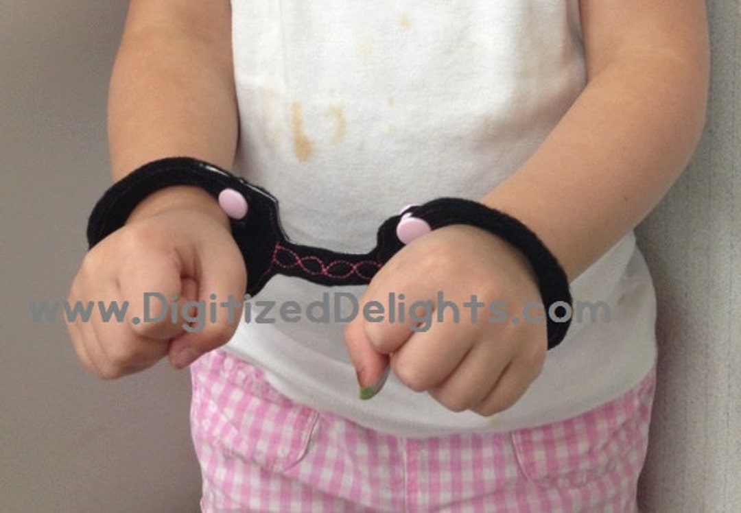 Handcuff in the Hoop Embroidery Machine Design in the Hoop - Etsy