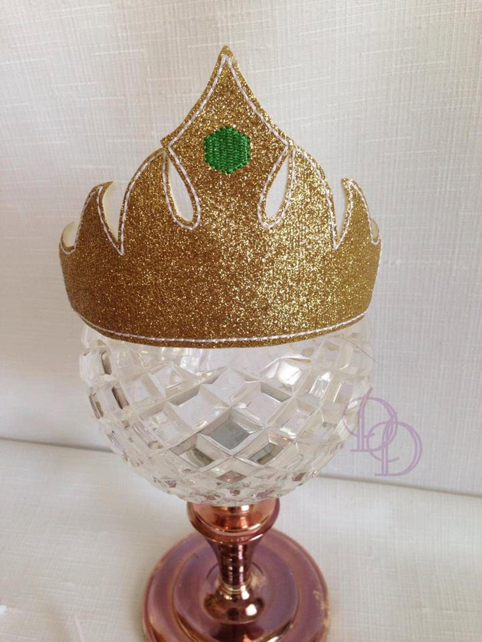 Beautiful Cold Gold Princess Crown Embroidery ITH Design PDF Tutorial ...