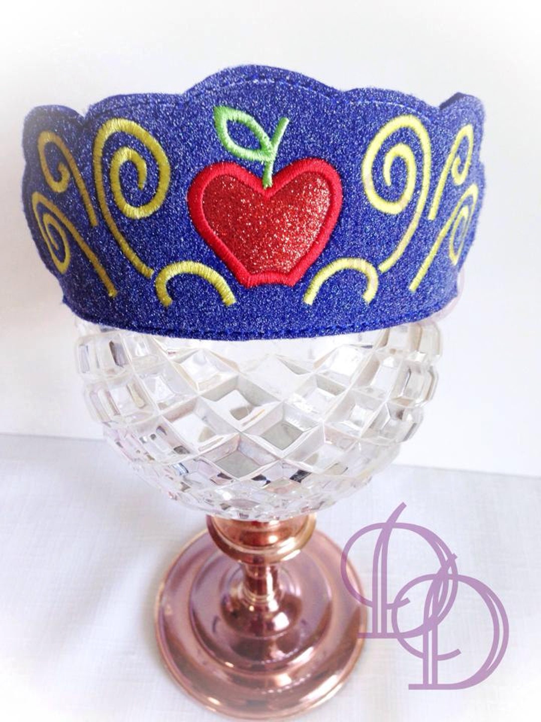 Apple Princess Crown Embroidery ITH Design PDF Tutorial - Etsy