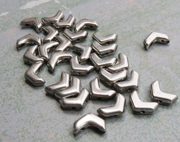 Bronze Aluminum Chevron Duo, 2 Hole V Shape Beads, 30 Beads Item TH896 ...