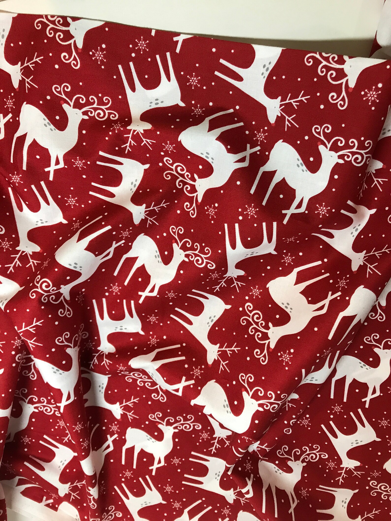 Christmas Holiday Fabric Reindeer in Color 319 by the 1/4 - Etsy