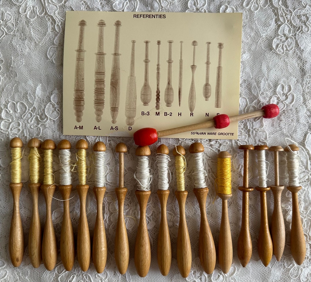 17 VINTAGE Wood LACE BOBBINS With Postcard Various Size Natural Wood ...