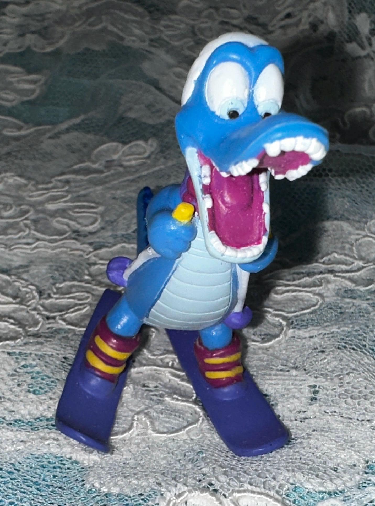DISNEY BLIZZARD BEACH Ice Gator P.V.C. Cake Topper or Figurine From ...