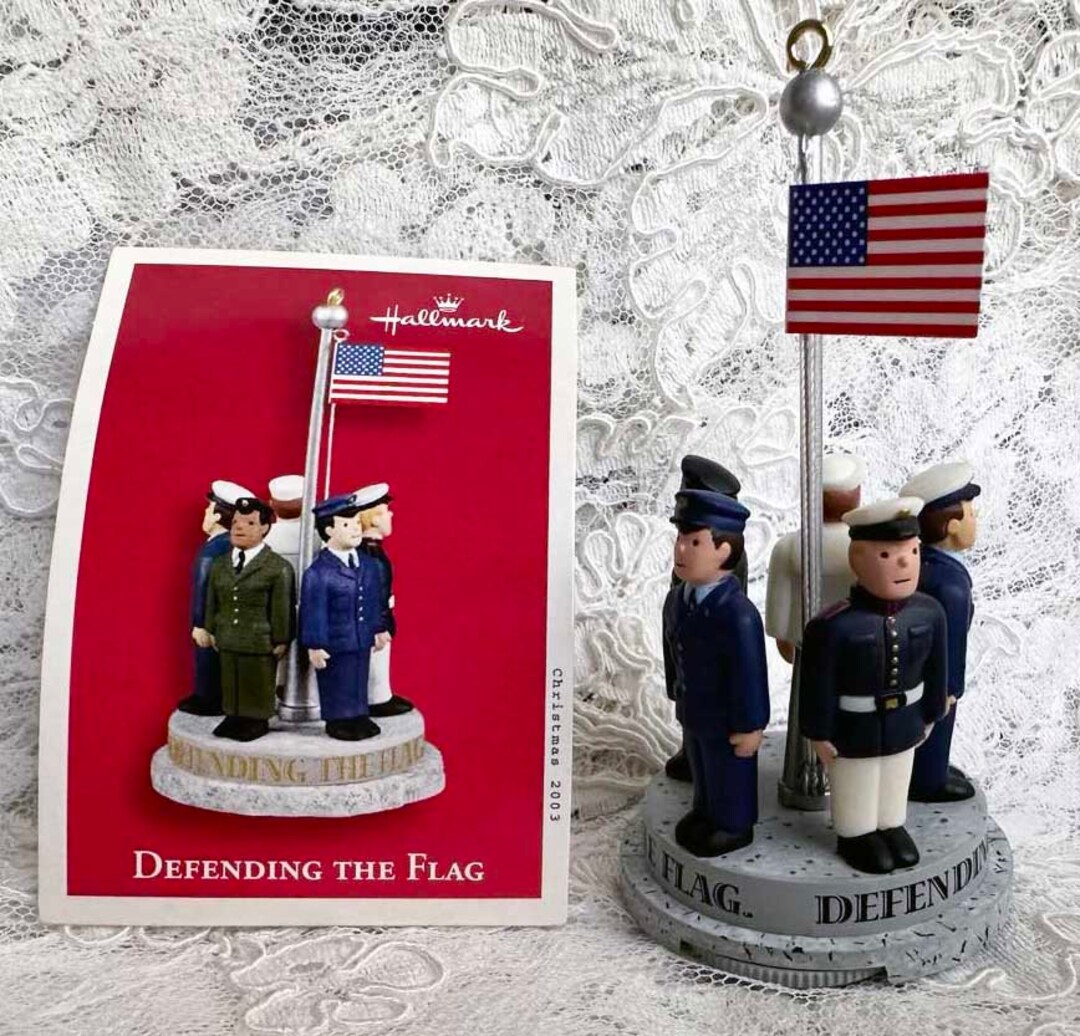 2003 HALLMARK DEFENDING FLAG Raise & Lower Wheel on Bottom to Lift and ...