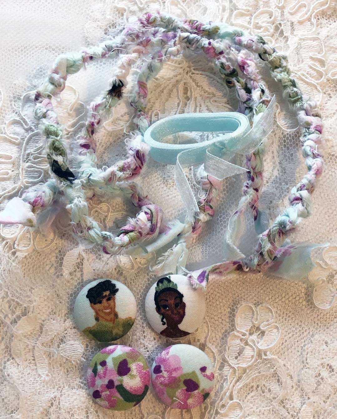 Handmade TIANA PRINCESS & FROG Fabric Covered Set of Four (4) Buttons ...