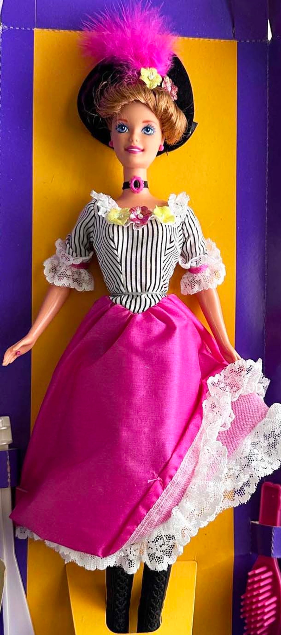 1996 BARBIE FRENCH COLLECTORS Edition Mint Doll in a Very Non-mint Box ...