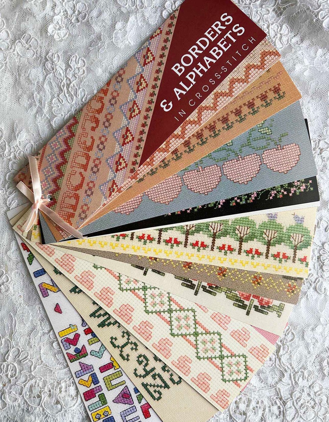1991 BORDERS & ALPHABETS CARDS in Cross Stitch 3" X 10" Meredith ...