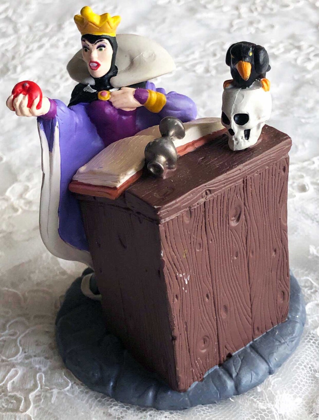 DISNEY EVIL QUEEN & Crow Large Heavy P.V.C. Figure Book of Spells and ...