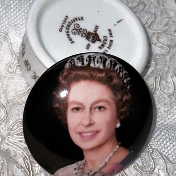 Queen Elizabeth Trinket Boxes - Etsy