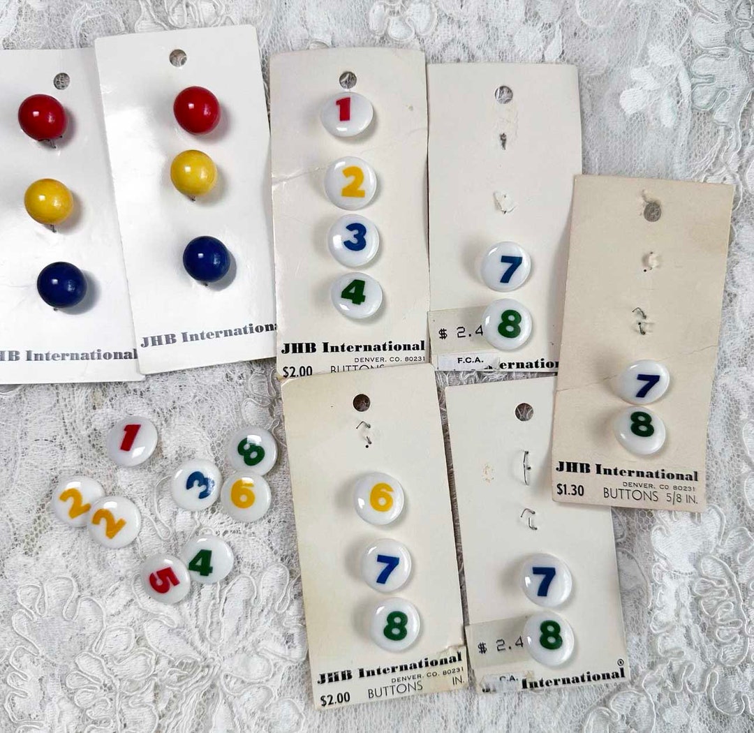 VINTAGE PLASTIC NUMBERS & Colorful Balls Plastic Buttons Some New on ...