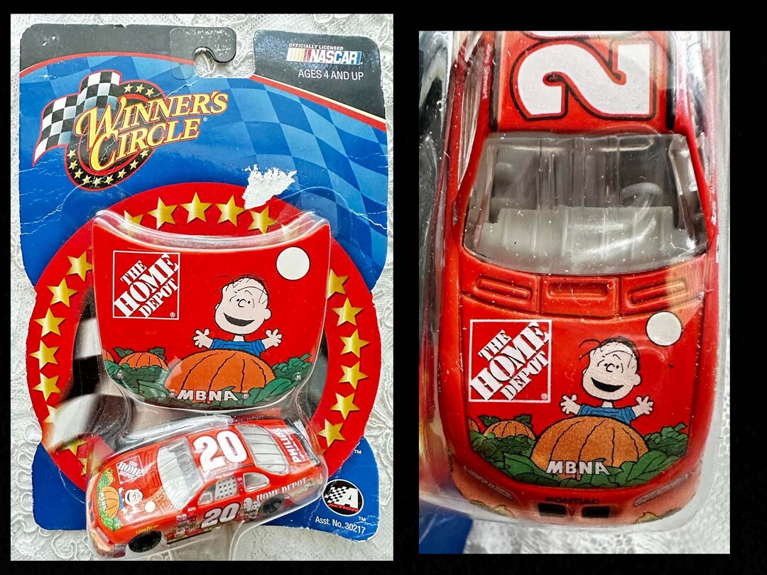 200 PEANUTS LINUS HALLOWEEN Winner's Circle Nascar Officially Licensed ...