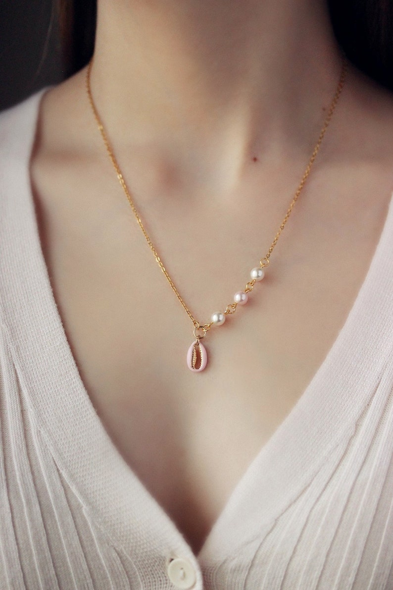 Delicate Pink Gold Shell Necklace Cowrie Shell Charm Necklace - Etsy