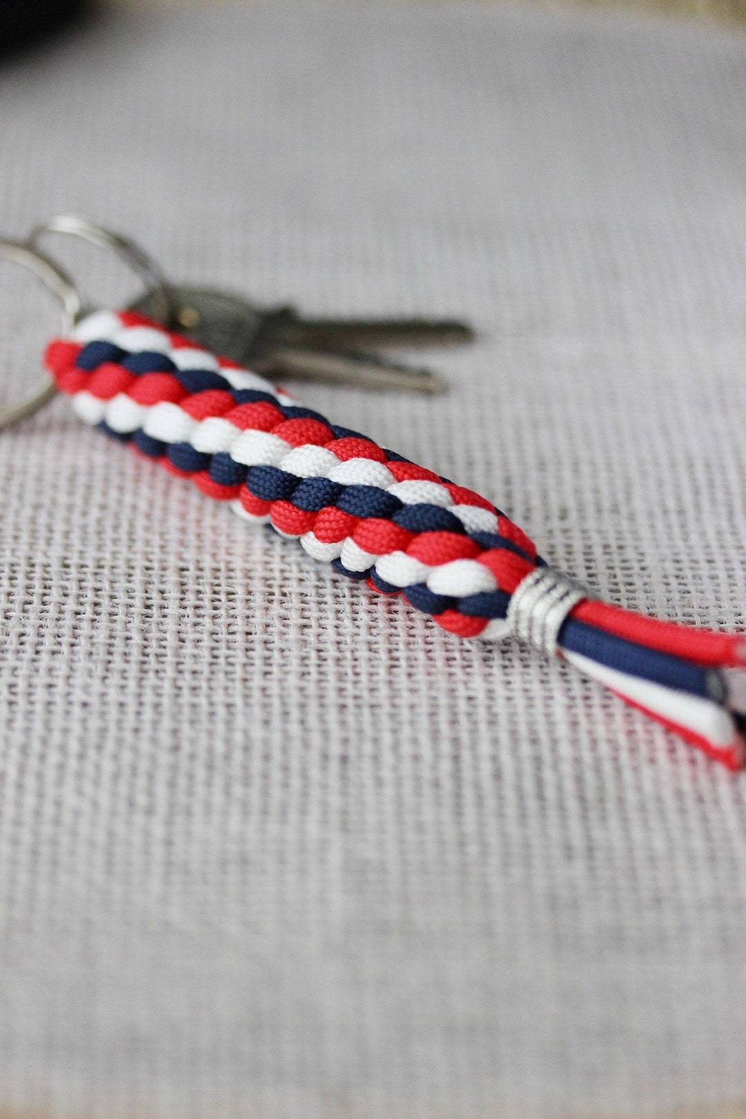Three Colors Paracord Keychain French Flag Colors Cord Keychain ...