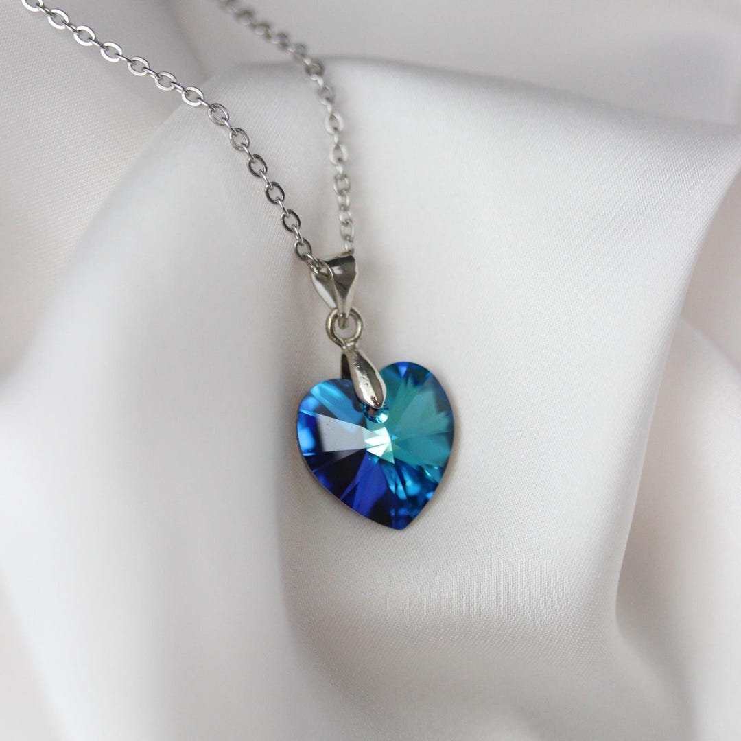 Dainty Blue Crystal Heart Necklace Blue Crystal Pendant Minimalist ...