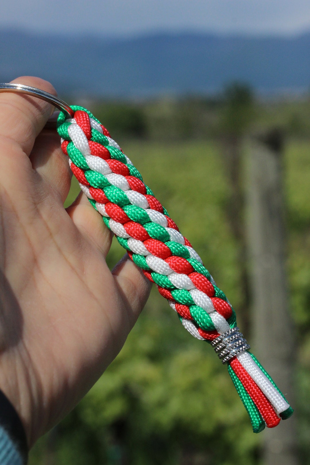 Italian Flag Color Paracord Keychain Handmade Braided Keychain Paracord ...