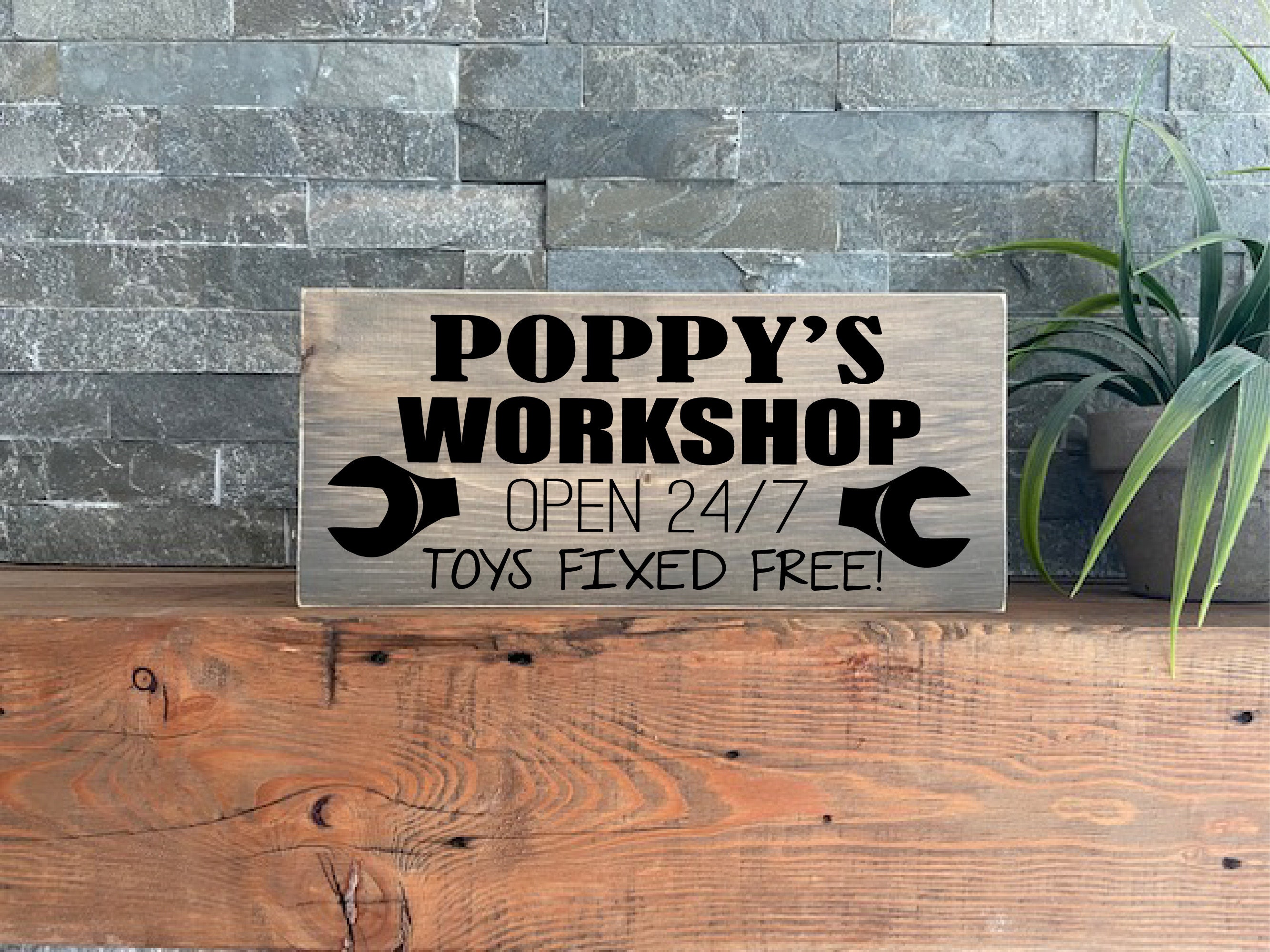Papa's Workshop Sign Grandpa Shop Sign Toys Fixed Free - Etsy Canada
